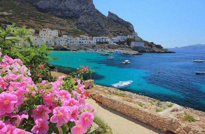 The 10 Most Beautiful Islands in the World | This is Italy | Page 3