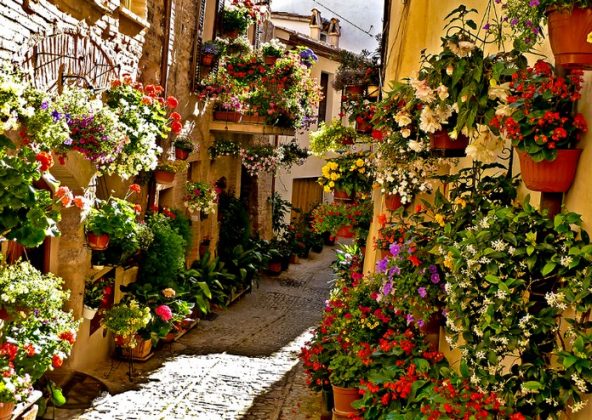 Top 10 Most Beautiful Streets in Italy