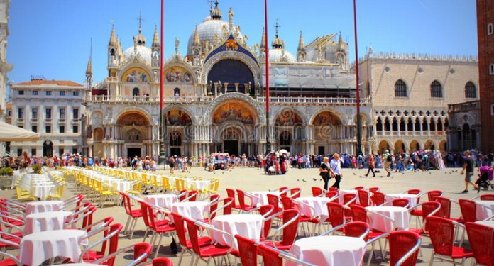 Top 5 Most Beautiful Piazzas (squares) in Italy