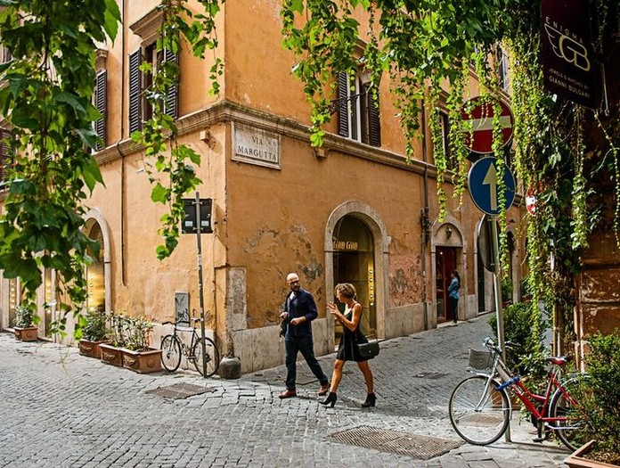 Top 8 Amazing Streets in Europe Cities