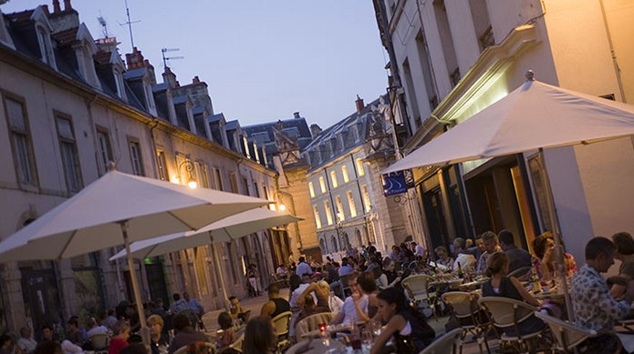 A Romantic Trip from Rome to Paris - Page 4