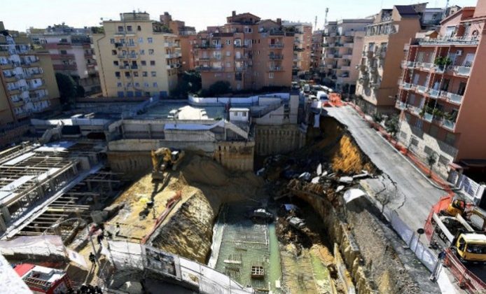 6-metre Deep Sinkhole opens on Rome street | This is Italy