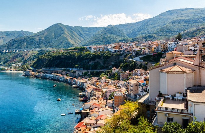10 Magical Little Towns around The World | This is Italy | Page 9