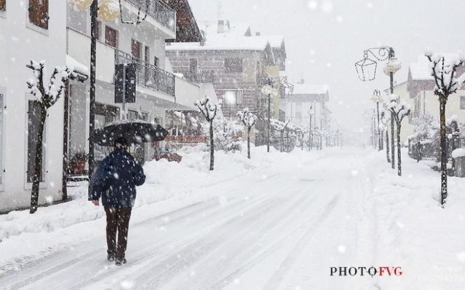 SNOW in Northern Italy and Temperatures Dropped to -8C | This is Italy