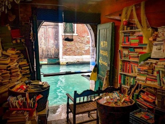 This Italian Library has The Most Incredible Views Of Venice | This is ...