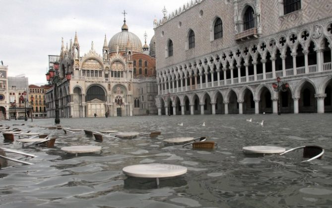Venice Is Flooding Because of Climate Change, but Corruption is Keeping ...