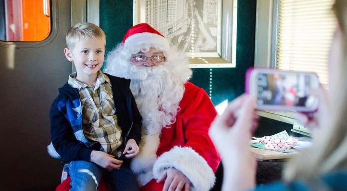 Top 8 Magical Polar Express Christmas Trains - Page 5
