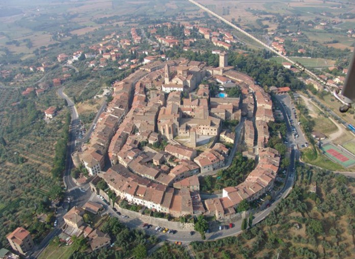 Top 8 fairytale Villages in Tuscany | This is Italy | Page 8