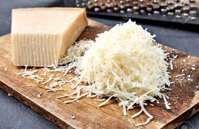 Italian Cheeses - The differences between Parmesan, Parmigiano-Reggiano ...