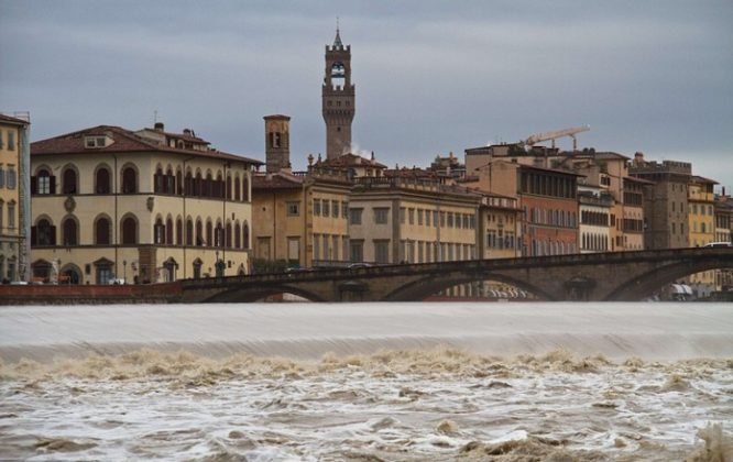 Bad Weather in Florence - Rivers Flooded and Roads closed