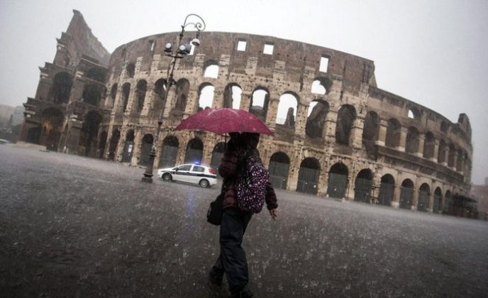 Torrential Rain Floods Rome again (2/12/2019) – Many people were Stuck ...