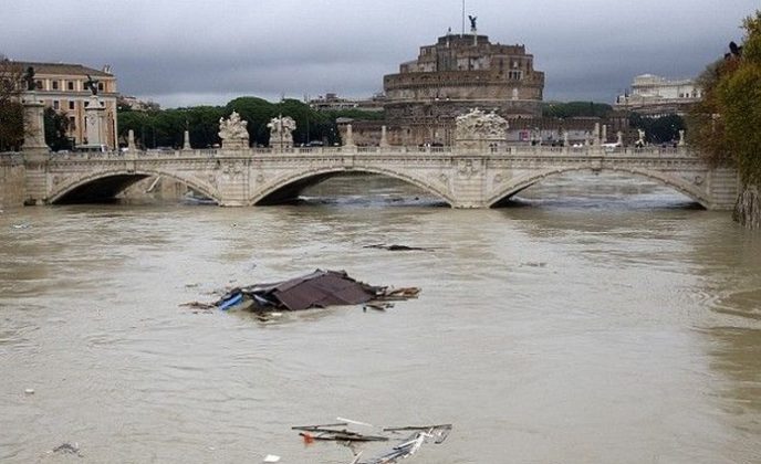 Bad Weather in Rome – Storms & Floods turned Streets into Rivers | This ...